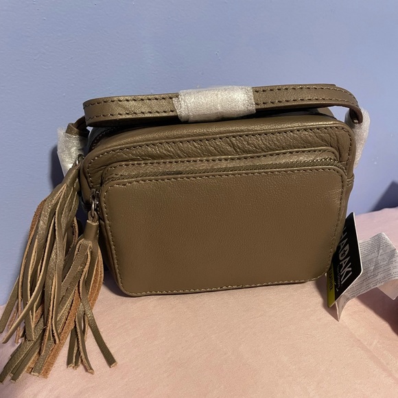 Hadaki | Bags | Hadaki Carolines Piggy Bag Crossbody Bag Leather Bronze ...